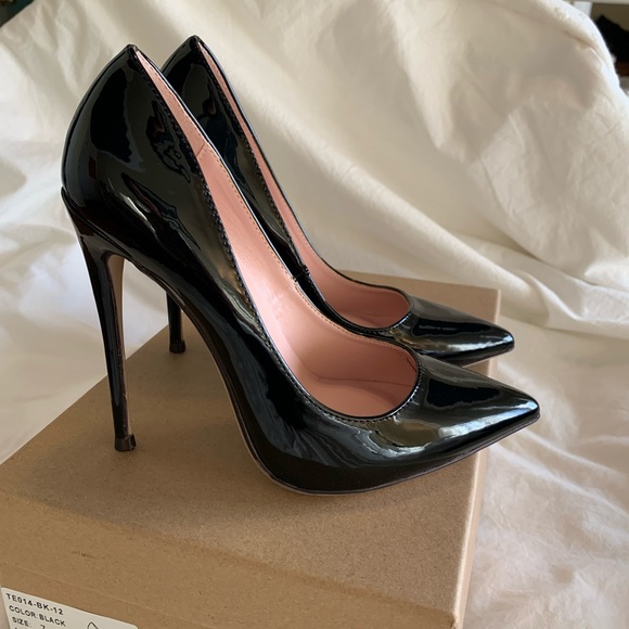 Shoes | Black Patent Leather Look Stilettos In Size 7 By Elisabet Tang ...
